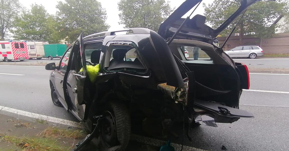 Beifahrerin wird bei Unfall auf B277 schwer verletzt